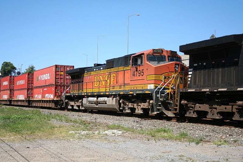 BNSF 4795